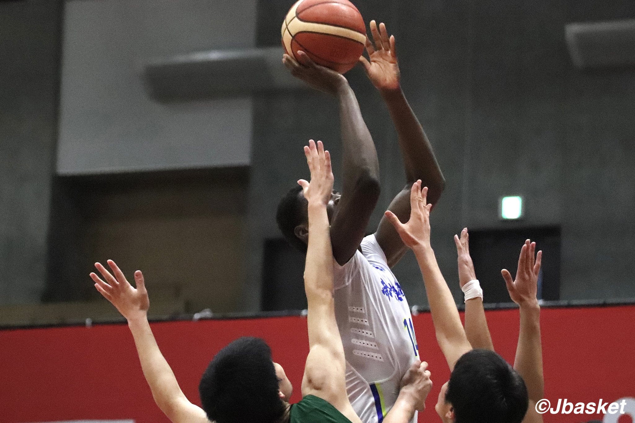 【U18日清食品トップリーグ】男子トップリーグ開幕/帝京長岡がゴール下を制して100点ゲームで正智深谷に快勝 – Jbasket /ジェイバスケット